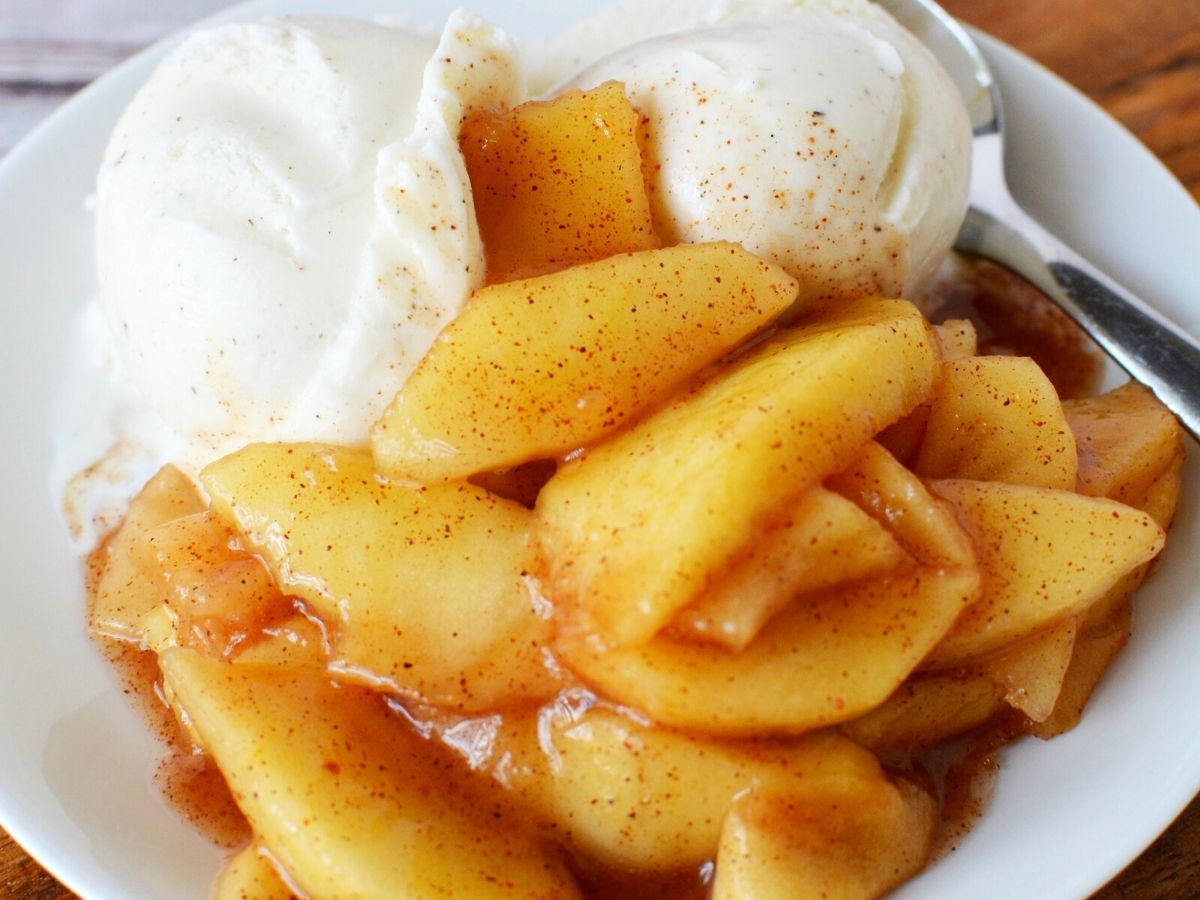 Slow Cooker Apple Pie Filling | Tender Cinnamon Apples