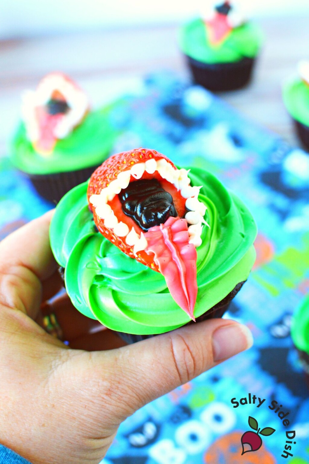 Little Shop of Horrors Cupcakes | Monster Cupcake Decorating