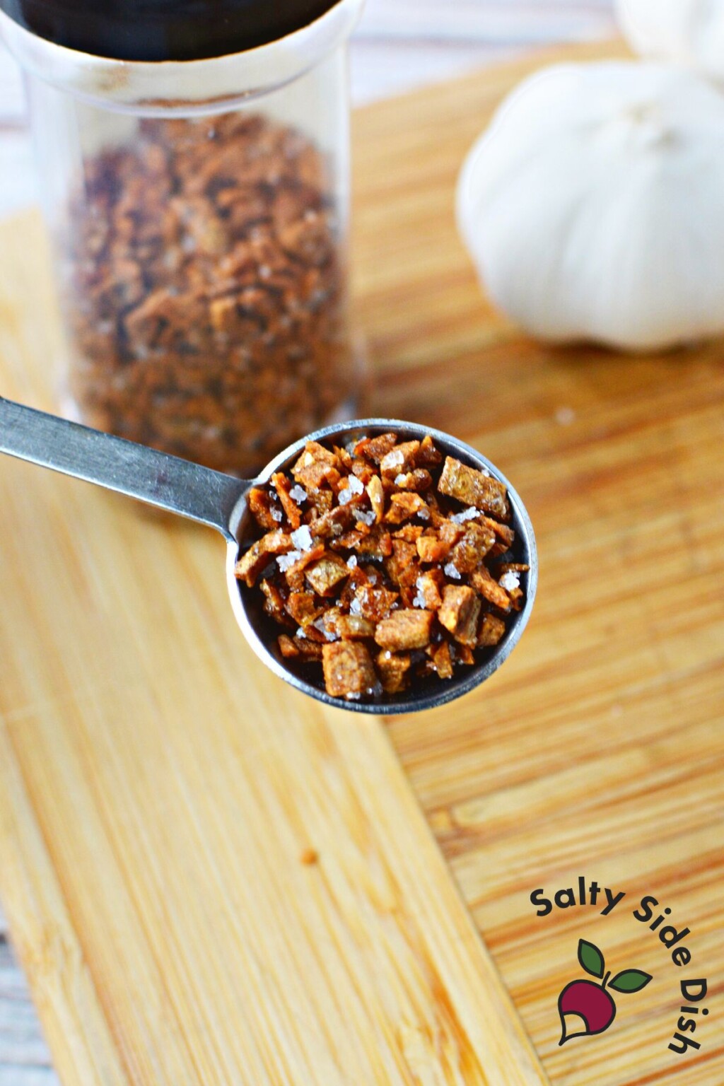 Microwave Fried Garlic with Infused Oil | Salty Side Dish Recipes