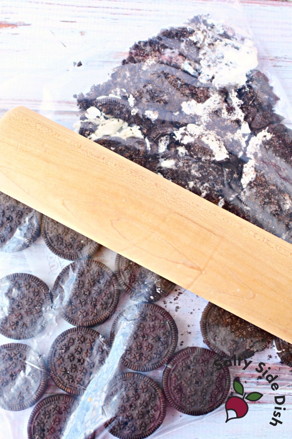 Oreo Dip Recipe with Cool Whip Topping and Classic Oreo Cookies