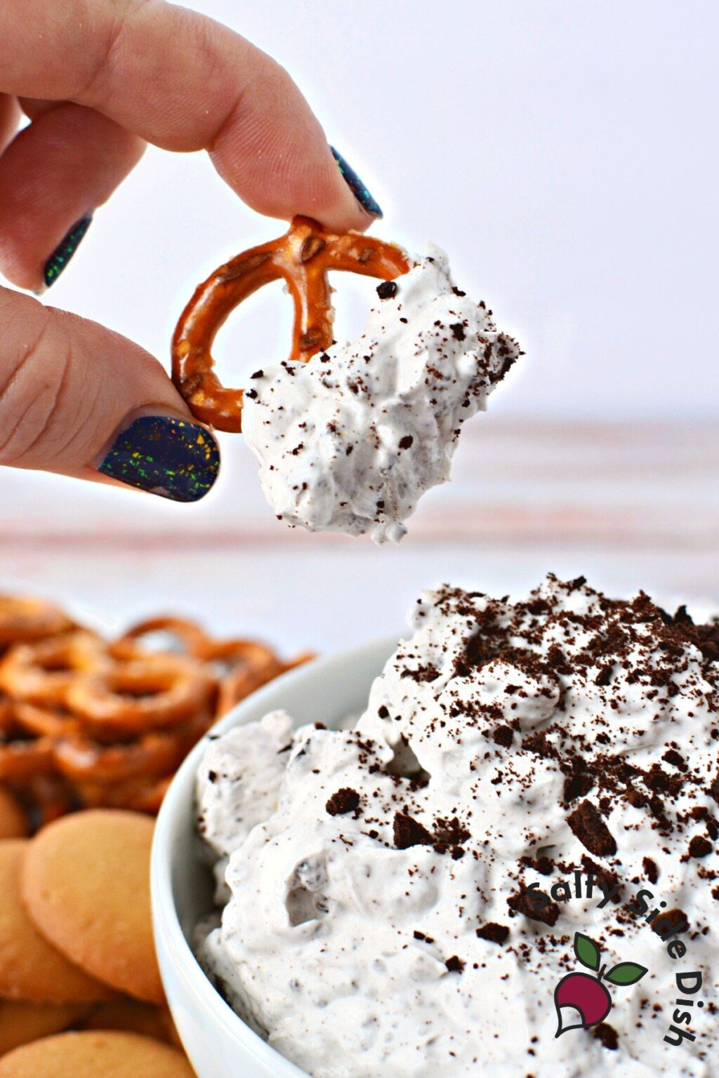 Oreo Dip Recipe with Cool Whip Topping and Classic Oreo Cookies