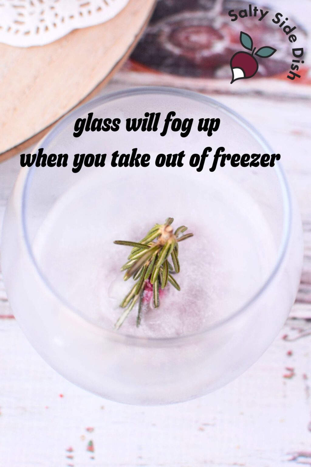Christmas Tree Cocktail | Snow Globe in a Glass Holiday Hack
