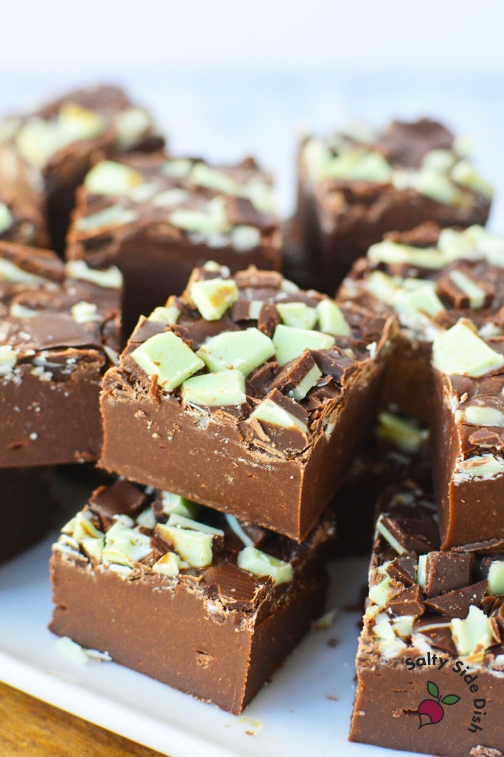 Mint Chocolate Fudge Recipe with Andes Mints – Perfect for Gifts!