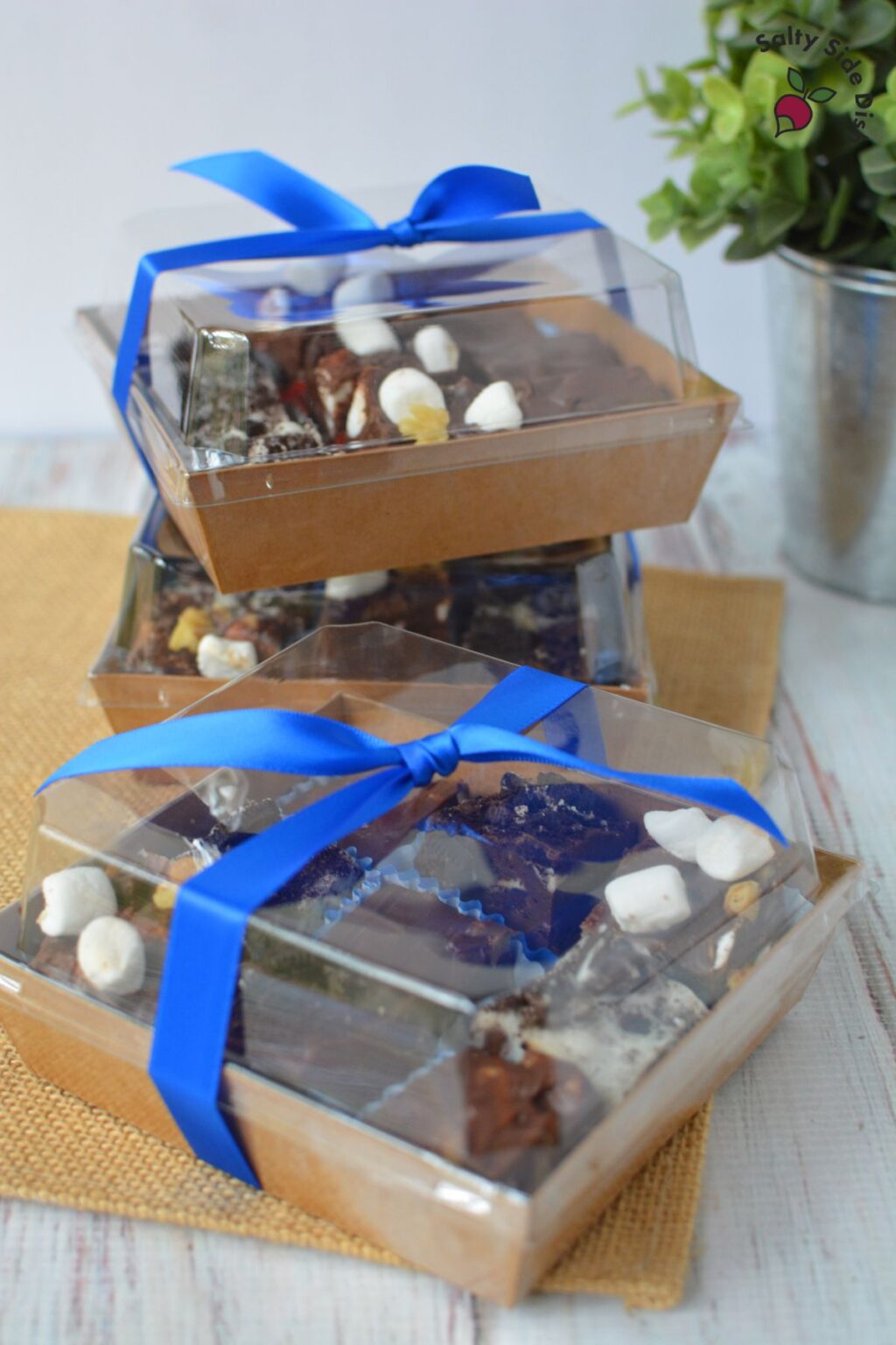 How to Package Fudge for Gift Giving this Christmas | 4 Easy Ways