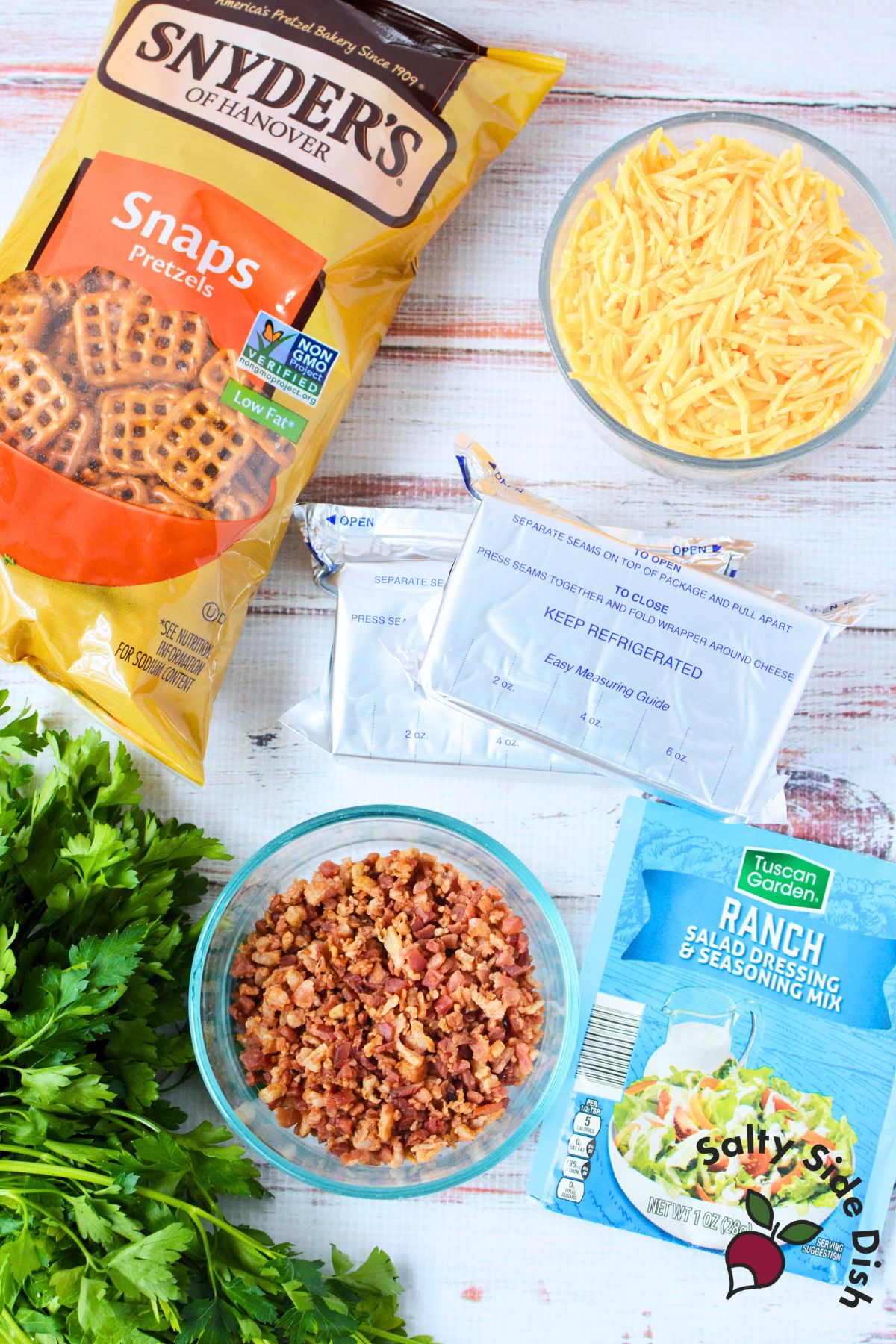 Mini Bacon Ranch Cheeseball Bites (Easy Party Appetizer)